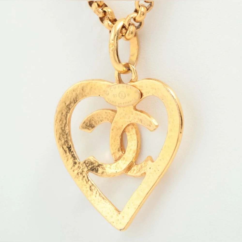CHANEL | Jewelry | Chanel Vintage Cc Heart Pendant Necklace Goldtone ...